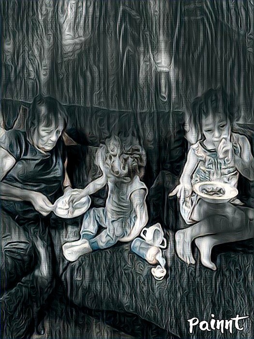 Moonlighting - Grandma to the rescue